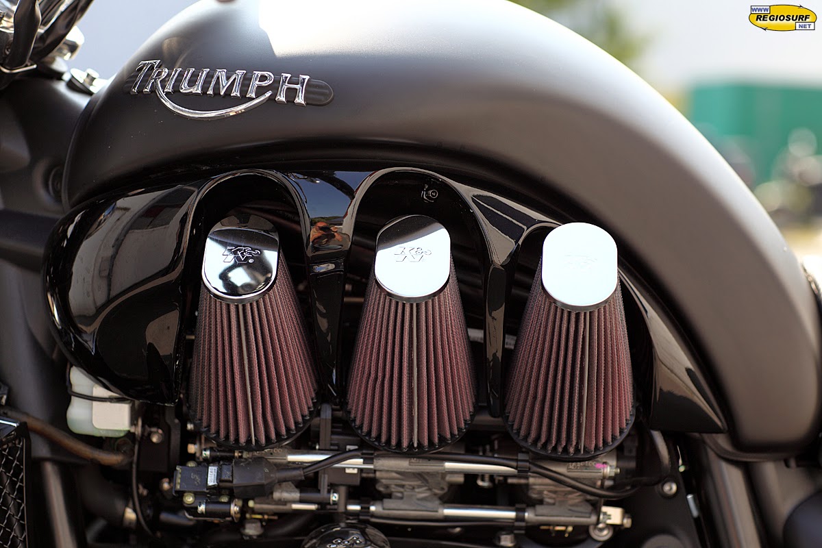 Triumph Rocket III Tuning & GFK Zubehör